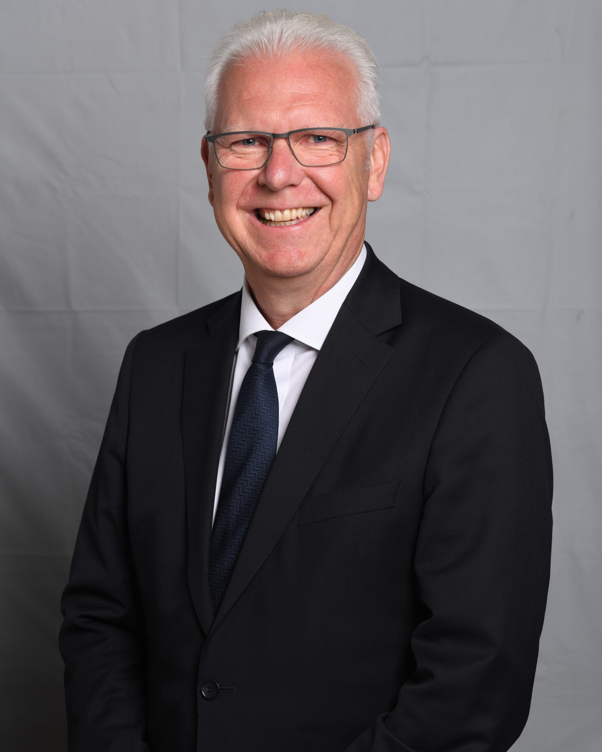 Our Directors | Seventeen Group